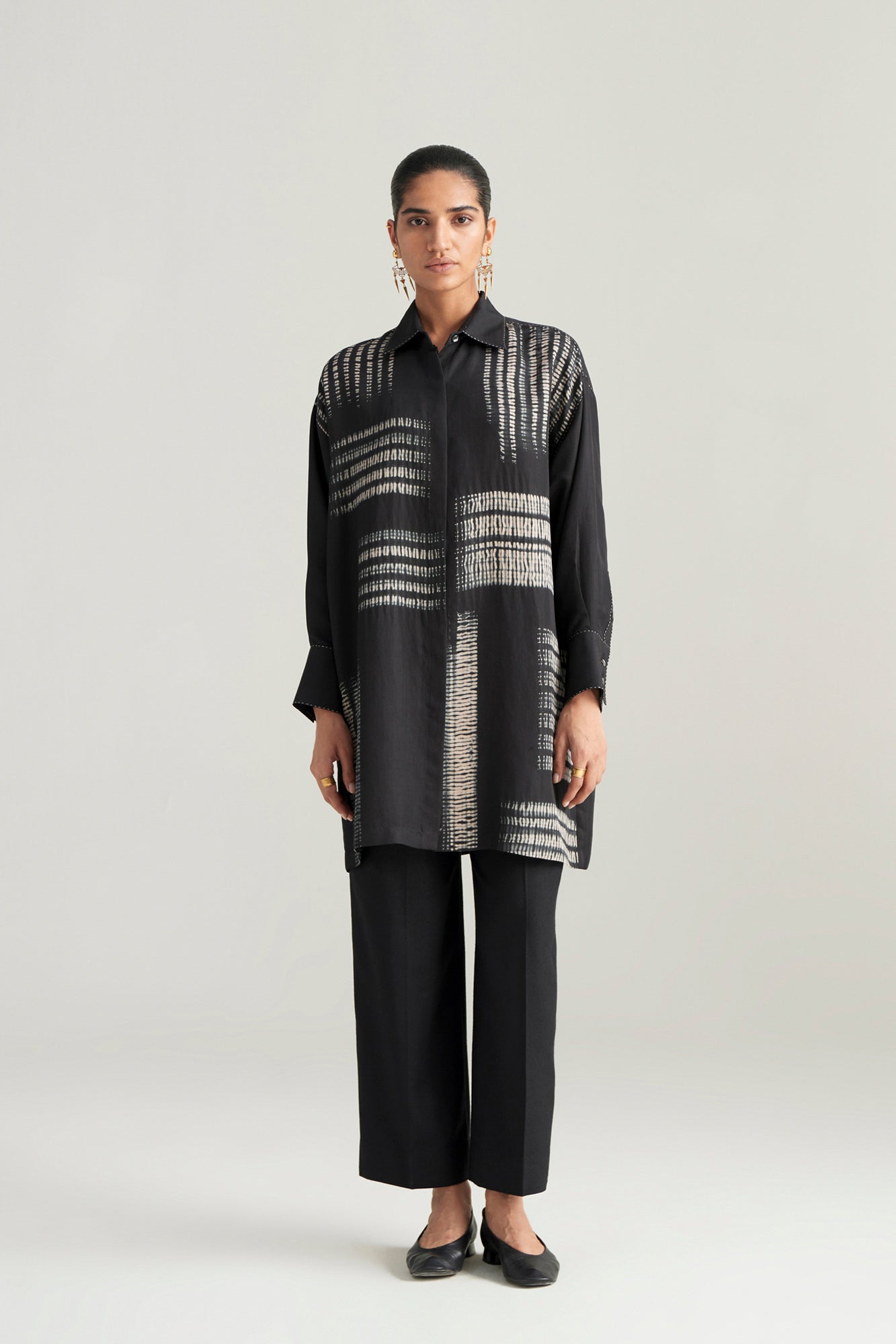 HIYA-LONG SHIRT